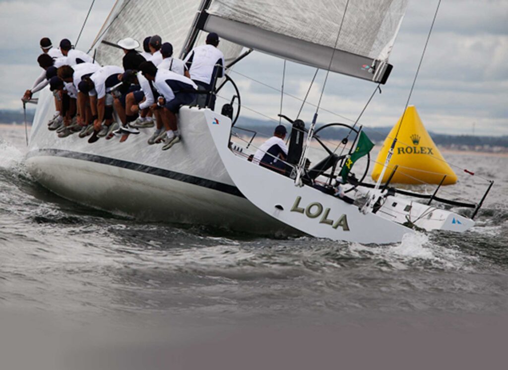 52´ RACER LOLA - Javier Soto Acebal